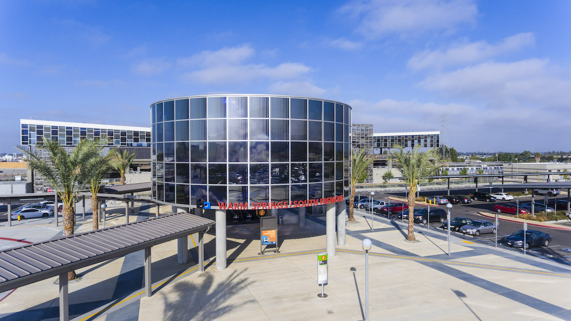 8 Amazing Features of Metro Crossing in Fremont, California | Build ...